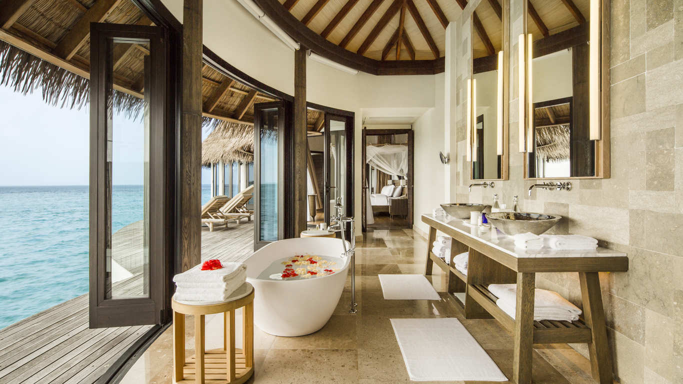 COMO Maalifushi | Luxury Maldives Holidays | Elegant Resorts